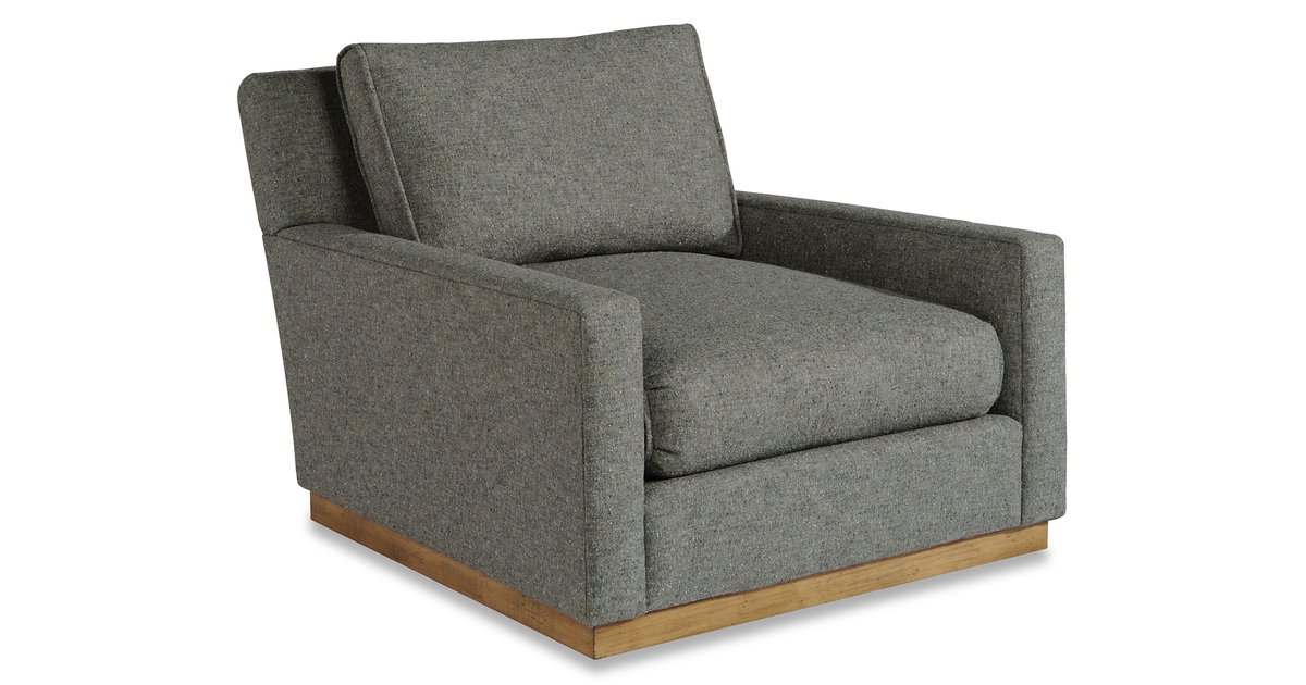 KNIGHT SWIVEL CHAIR | Taylor King